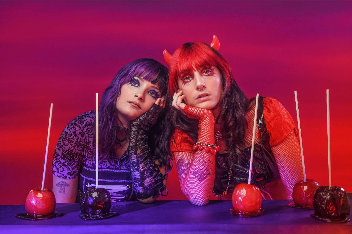 Cahli Blakers from TEENAGE JOANS talks new album, opening for Foo ...