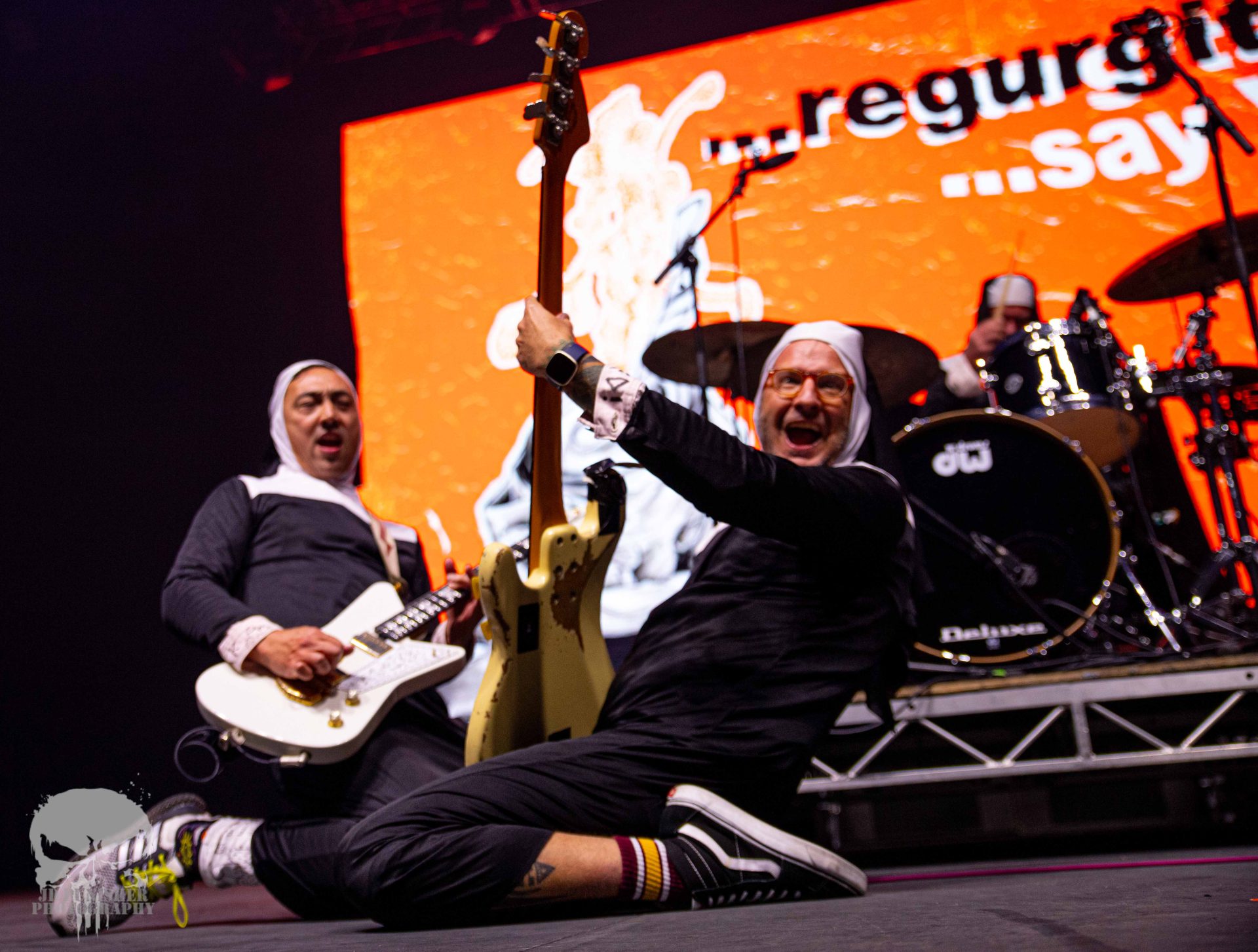 Weezer + Regurgitator - Brisbane Entertainment Centre [Live Review]