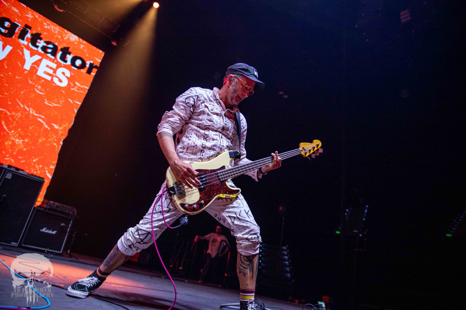 Weezer + Regurgitator - Brisbane Entertainment Centre [Live Review]