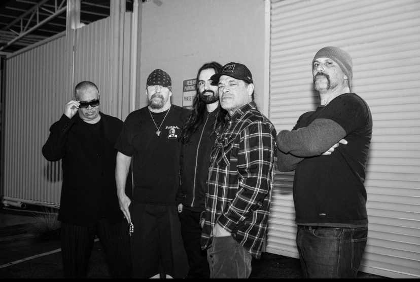 Robert Trujillo talks Infectious Grooves, Surfing Down Under and Metallica